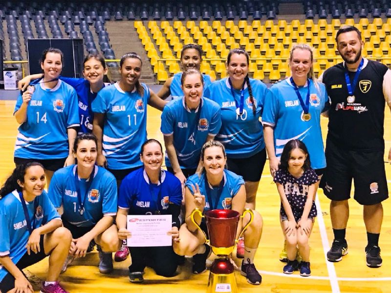 Município de Araras - Equipe feminina de handebol é bronze em São Carlos